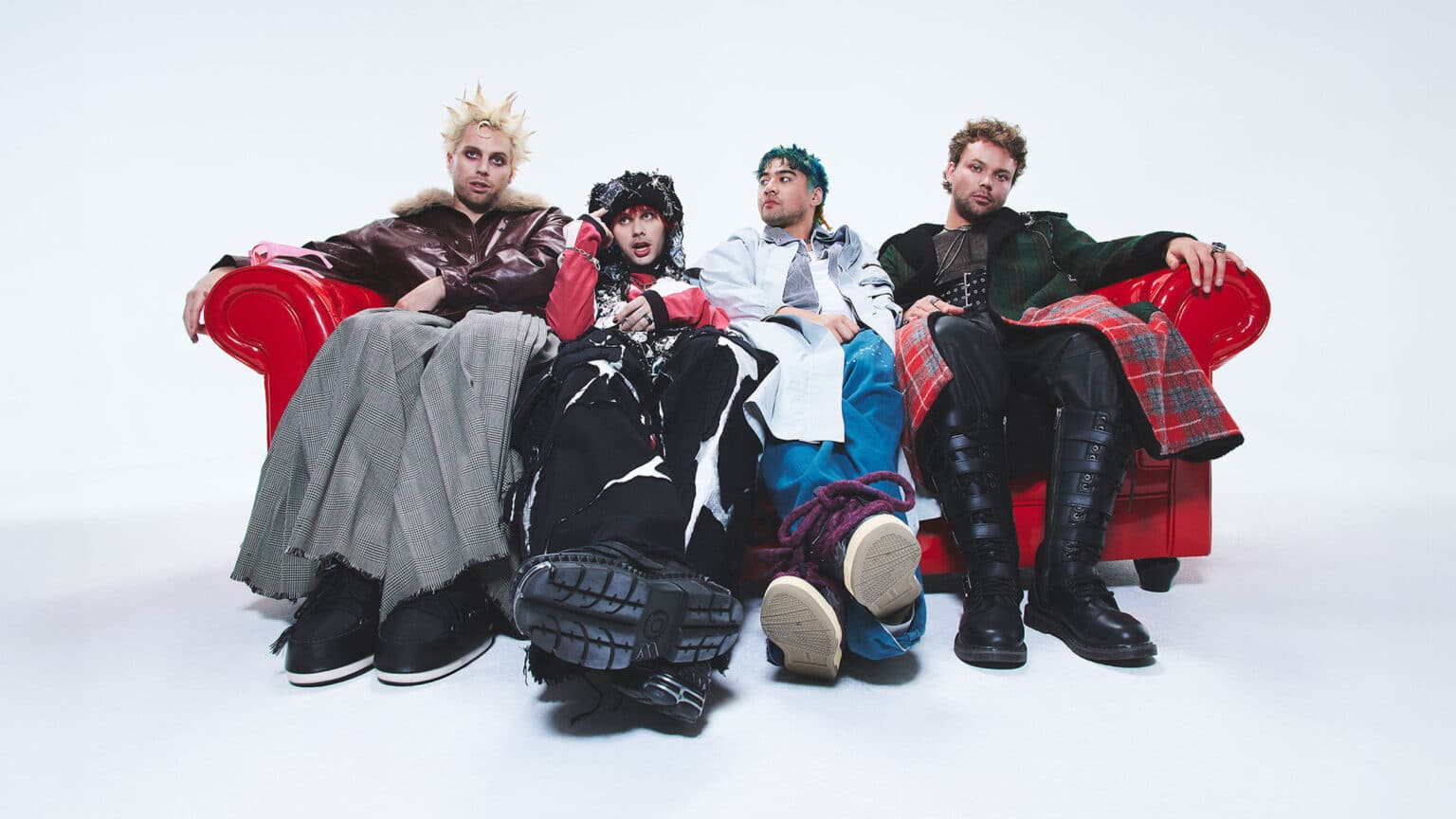 US alternative-pop artist sombr has announced his New Zealand headline ...